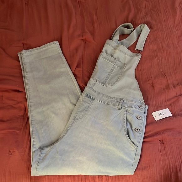 Style & Co. | Jeans | Light Wash Denim Overalls | Poshmark